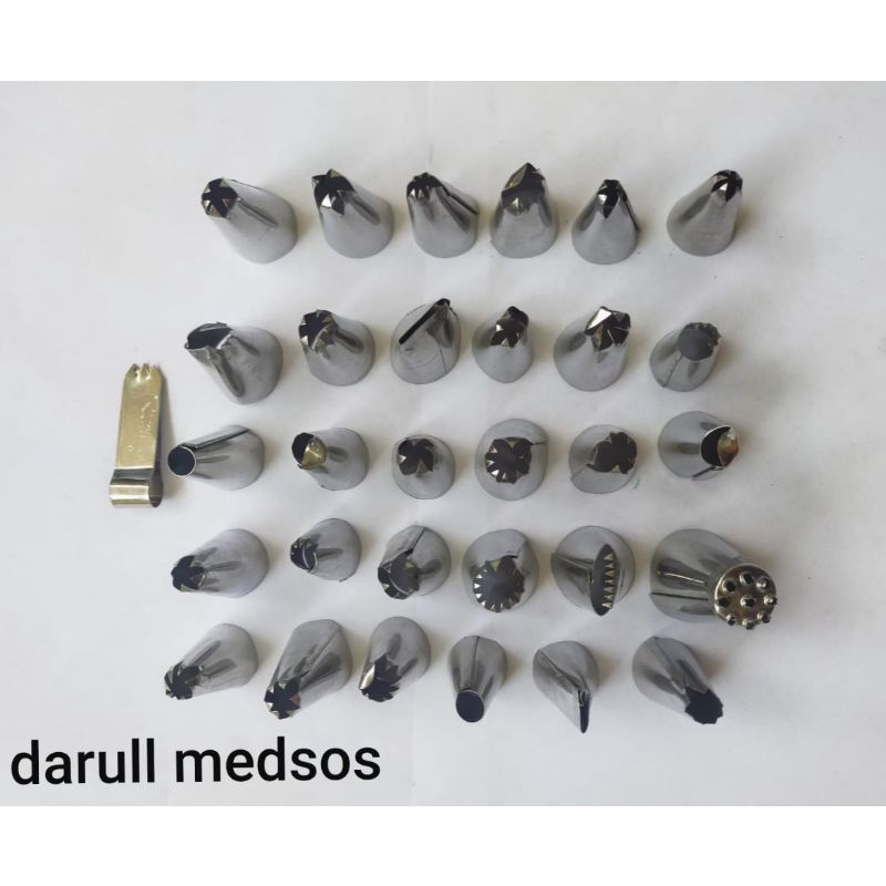 Jual spuit wilton isi 30 pcs +capitan bahan stainless tebal | Shopee ...