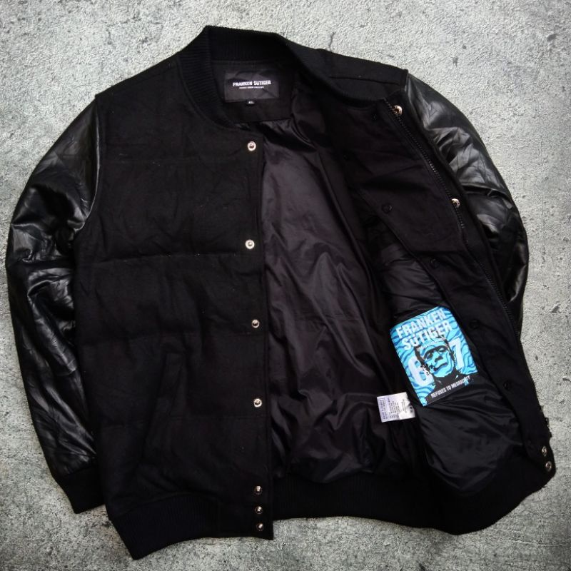 Jual jaket varsity bulang basic hitam polos (bulu angsa) | Shopee Indonesia