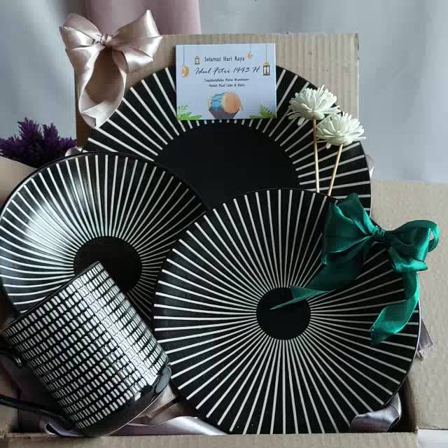 Jual HAMPERS SET PIRING, MANGKOK DAN MUG KERAMIK [FREE GIFTCARD CUSTOM ...