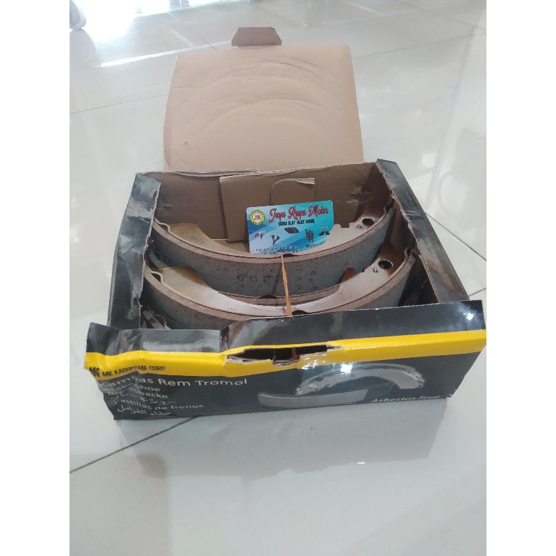 Jual Brake Shoe Sepatu rem Kampas rem belakang Rush terios Old F70 ...