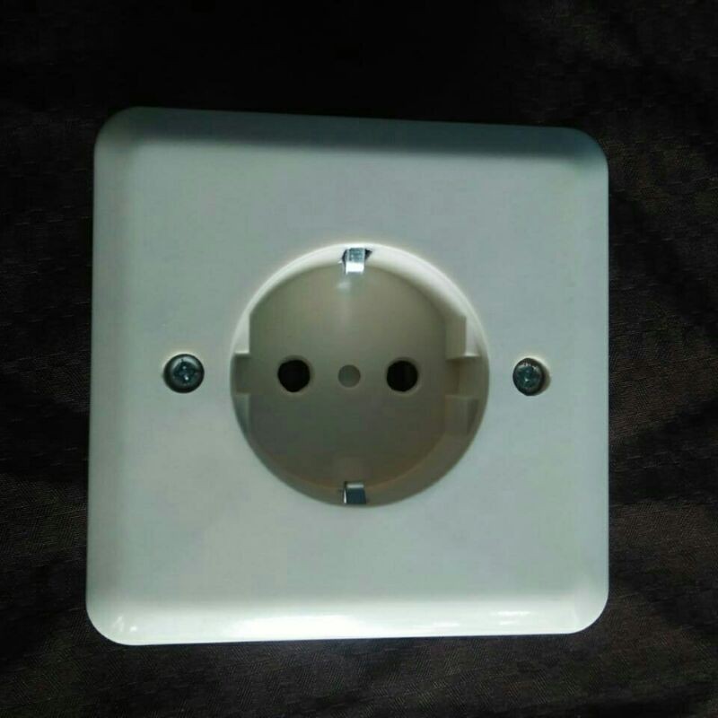 Jual Stopkontak stop kontak inbow - lobang colokan tempel tembok stop ...