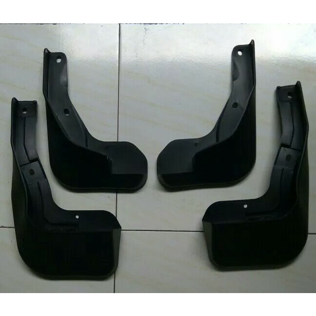 Jual Mud Guard Karpet Lumpur Calya Sigra Full Set / Mudguard Sigra ...