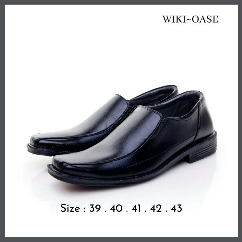 Jual Sepatu Kerja Pria Pantofel Slip On Tanpa Tali Hitam Formal Resmi Kantor Keren Murah ...