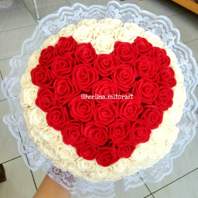 Jual Handbouquet / buket bunga wedding / wisuda /ultah | Shopee Indonesia