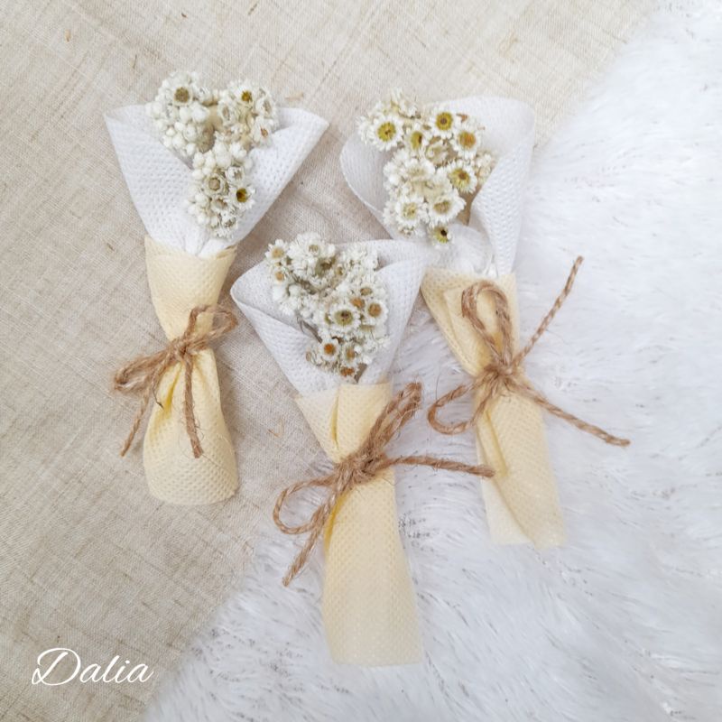 Jual buket mini | mini bouquet | mini hand bouquet | buket mini bunga ...