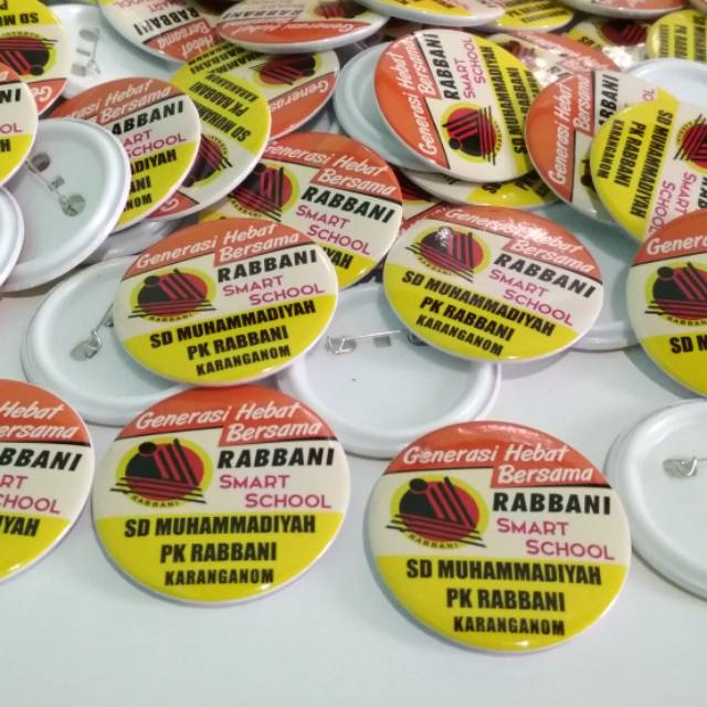 Jual Pin Bros Custom / Pin Peniti ukuran 44mm dengan Desain Sesuai ...