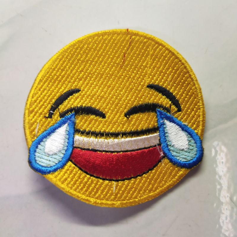 Jual emblem patch bordir emoticon ketawa sampai nangis | Shopee Indonesia