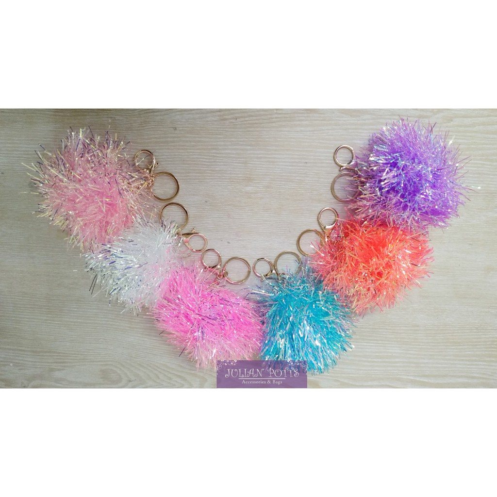 Jual gantungan tas pom pom slinger metalik | Shopee Indonesia