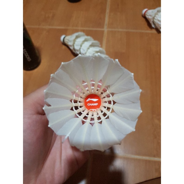 Jual SHUTTLECOCK MERK STANDAR TURNAMEN PLATNAS KONDISI 96%-99% GRADE SS ...