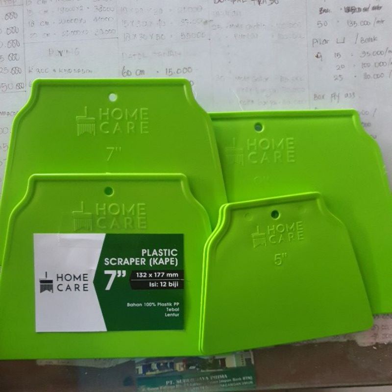 Jual KAPI KEPI PLASTIK SCRAPER KUE CAKE ADONAN PLAMIR ACIAN PLASTER PVC ...