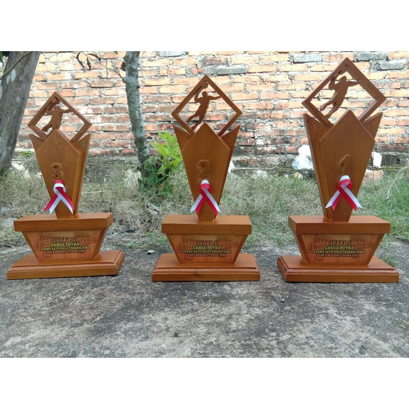 Jual trophy kayu badminton | Shopee Indonesia