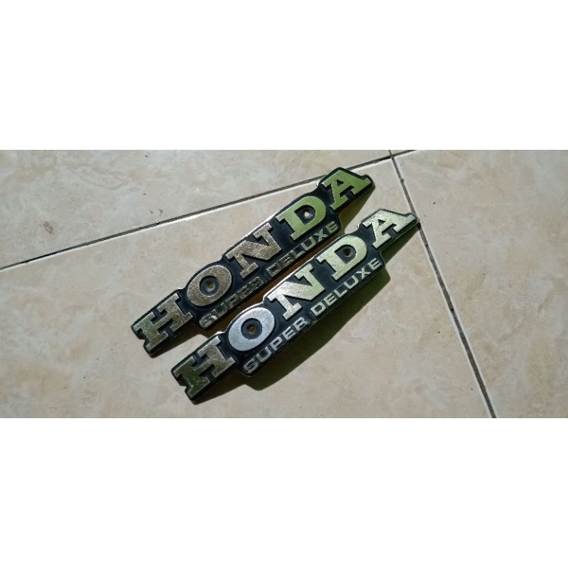 Jual emblem tangki gl 100 gl100 gl 125 original | Shopee Indonesia