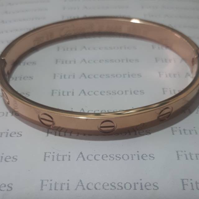 Jual Gelang titanium cartier warna rosegold | Shopee Indonesia