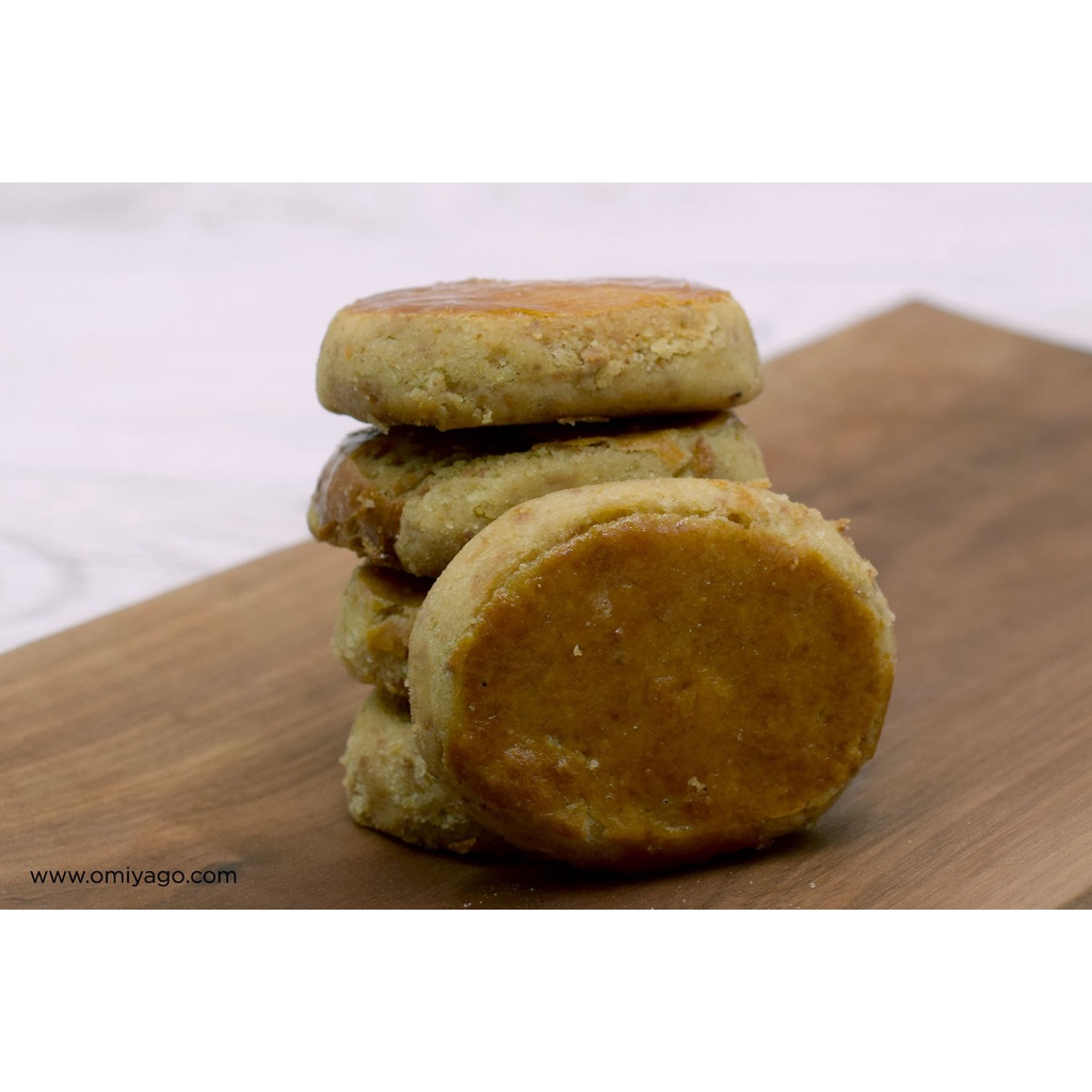 Jual Kue kering khas bima / kue tradisional bima / kue jadul / oleh ...