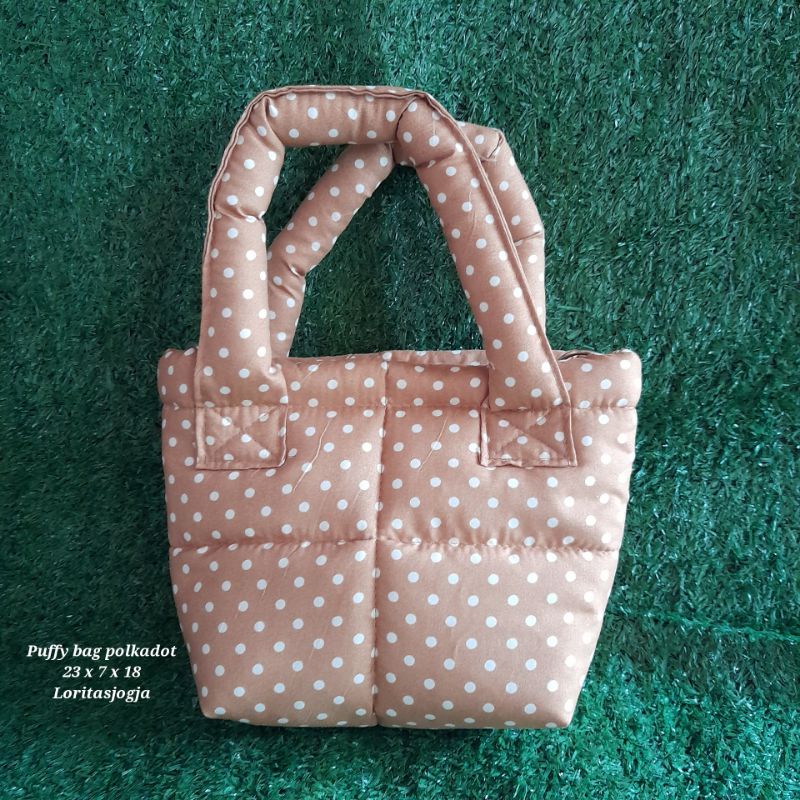 Jual Tas Puffy Polkadot Coklat | Shopee Indonesia