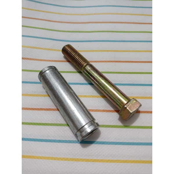 Jual Baut Pen Caliper with Bushing Daihatsu Taft Gt F70. Baut Cakram F ...