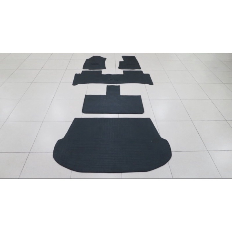 Jual KARPET KARET ALL NEW INNOVA REBORN VENTURER HITAM FULL SET ...