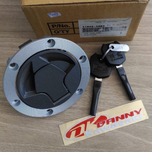 Jual Tutup tangki bensin Ninja 250 dan ninfi old original | Shopee ...