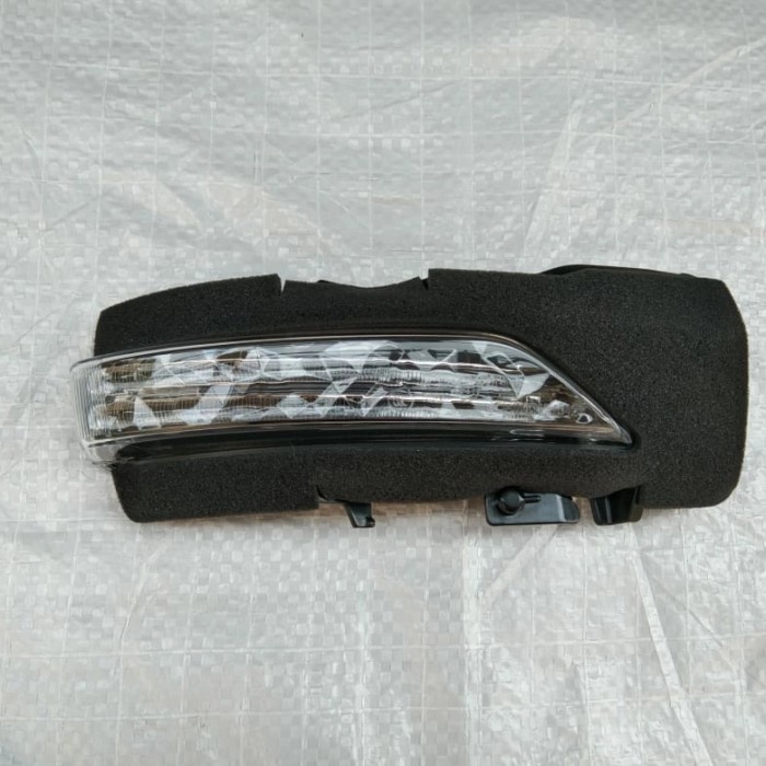 Jual LAMPU SIGN SEN SEIN SPION KANAN ORIGINAL ALL NEW PAJERO 8351A094 ...