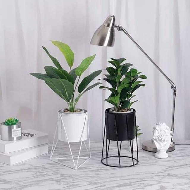 Jual Paket 2 dudukan pot bunga | Shopee Indonesia