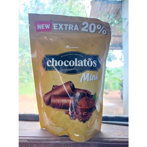 Jual chocolatos wafer roll mama mia lezatos | Shopee Indonesia
