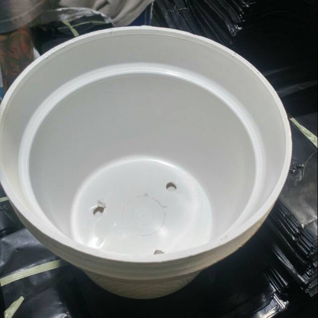 Jual Pot bunga plastik putih diameter 15cm | Shopee Indonesia