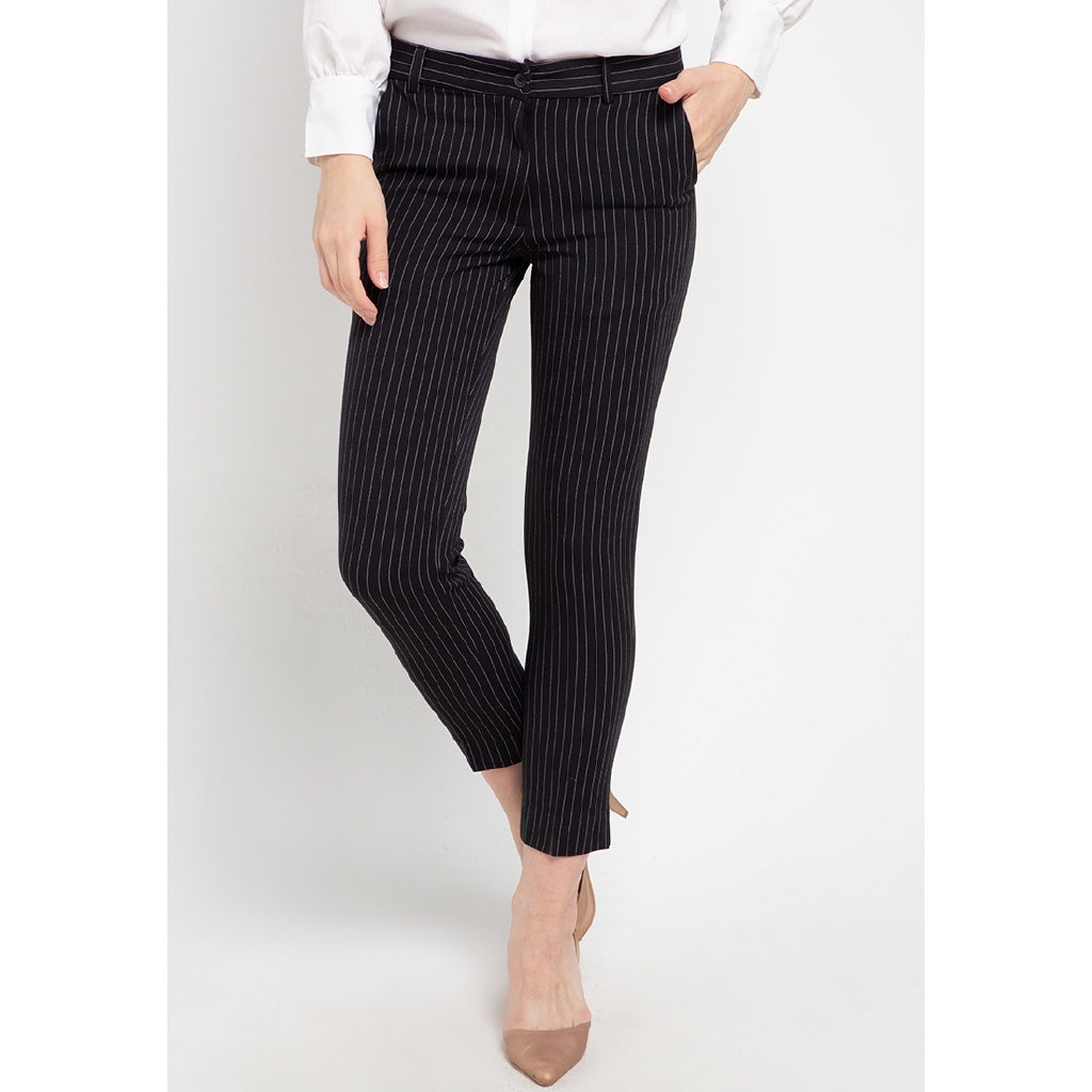 Jual White Mode Caylee Long Pants | Shopee Indonesia