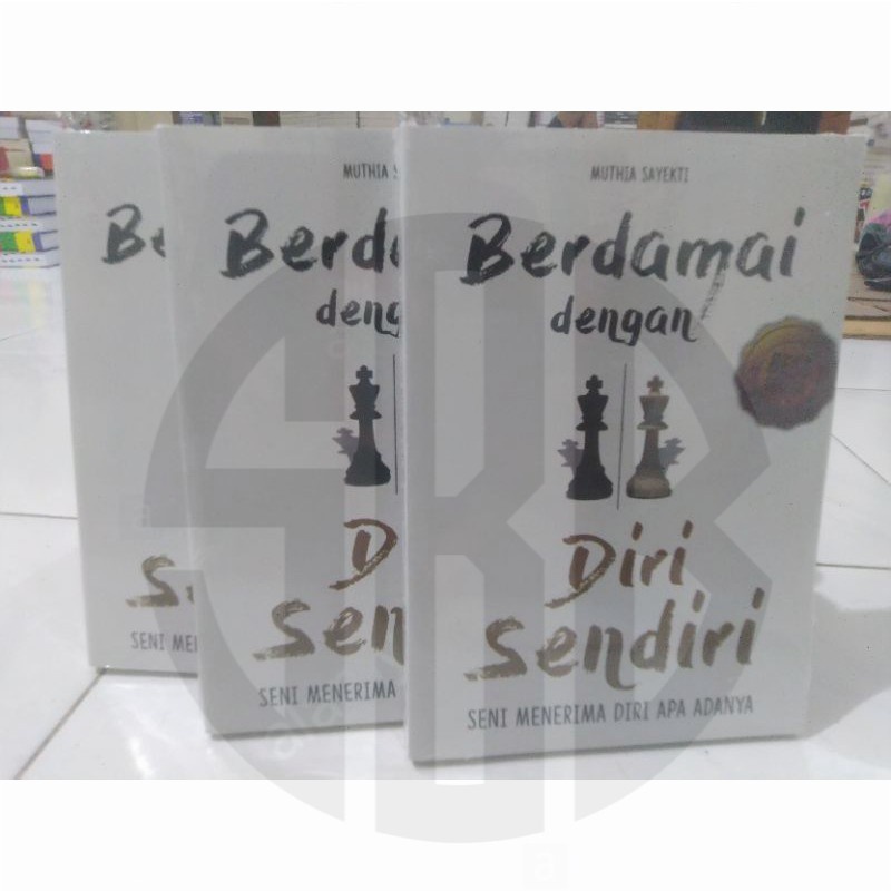 Jual Novel Berdamai dengan diri sendiri -Muthia | Shopee Indonesia