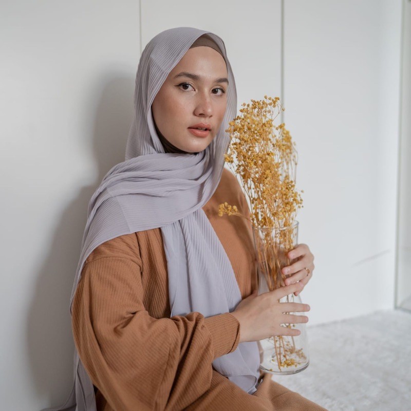 Jual Sihara | Pleated shawl X Dwihanda Part I ( Pashmina Pleated Shawl ...