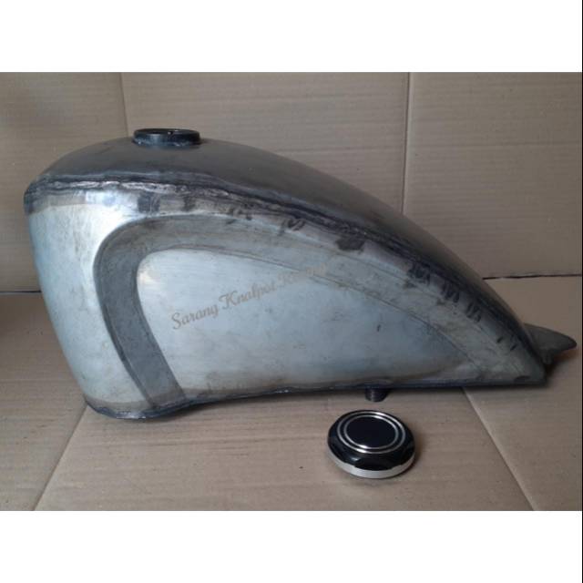 Jual Tangki Motor Custom Gastank model Harley Sportster bobber | Shopee ...