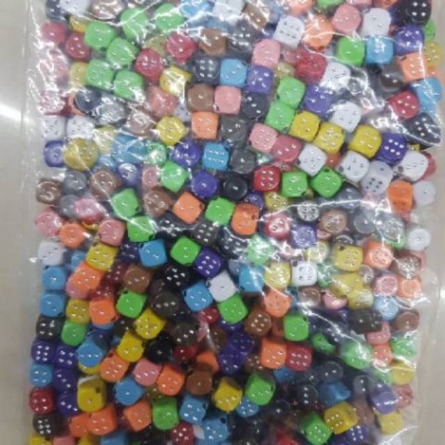 Jual Mote Motif Dadu Warna Diameter 12mm Mix 100gram | Shopee Indonesia