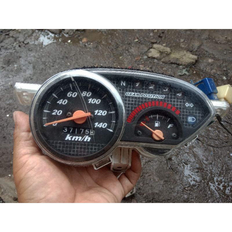Jual spidometer Suzuki smash new kaca bintik retak diki indikator ...