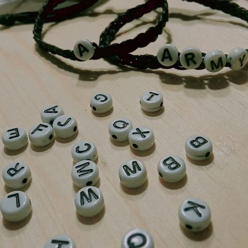 Jual Gelang Custom Inisial/Nama | Shopee Indonesia