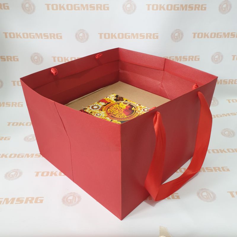 Jual paper bag merah hampers lebaran natal imlek premium | Shopee Indonesia