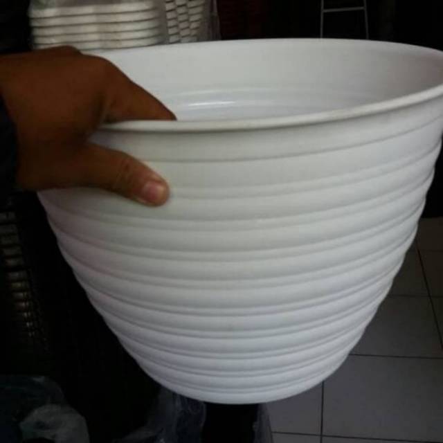 Jual Pot tanaman - pot tawon - pot putih 35cm | Shopee Indonesia