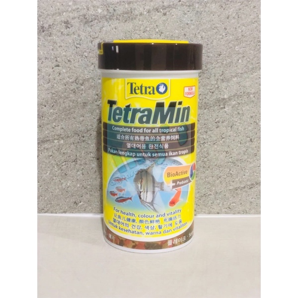 Jual TetraMin Tetra Min Flakes 52gr 250ml Tropical Fish Food | Shopee ...