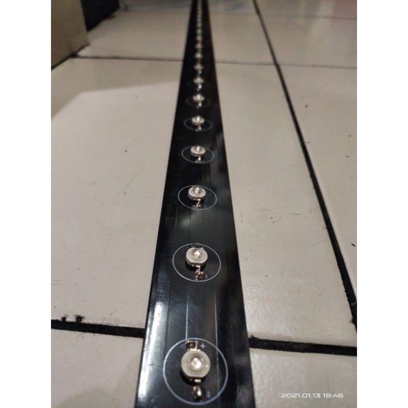 Jual long pcb+led hpl 1watt 30titik mata panjang 960mm sudah disorder ...