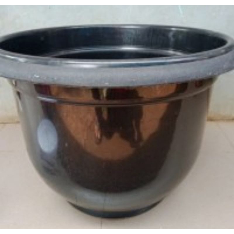 Jual Pot Tanaman Super Jumbo Cempaka 100/Pot Jumbo 100 Hitam Tebal ...