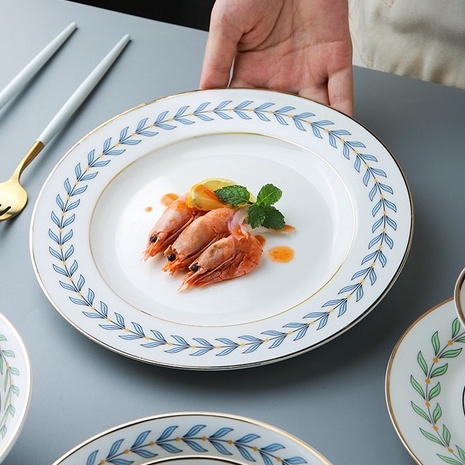 Jual Classy Luxury Plate with Gold List / Piring List Emas Motif Daun ...