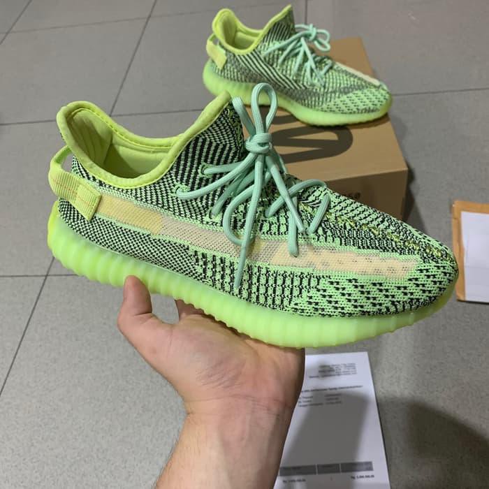 Jual Adidas Yeezy Boost 350 V2 Yeezreel Reflective Original 1000% neon ...