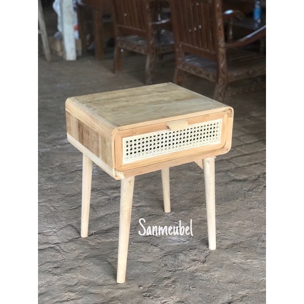 Jual NAKAS KAYU JATI KOMBINASI ROTAN / SIDE TABLE RATTAN | Shopee Indonesia