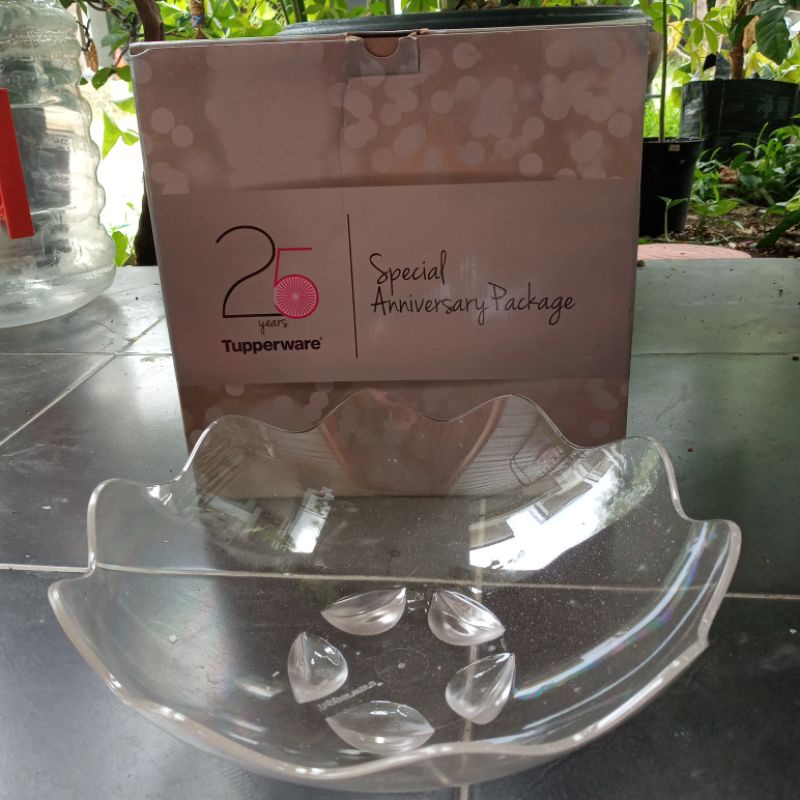 Jual Tupperware sparkling large shell limited edition tempat buah dan ...