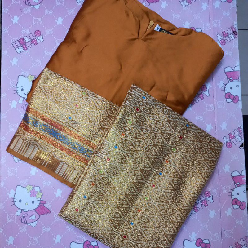 Jual SET BAJU KURUNG ROK SONGKET DAN SELENDANG / BAJU KURUNG MELAYU KAIN SONGKET | Shopee Indonesia
