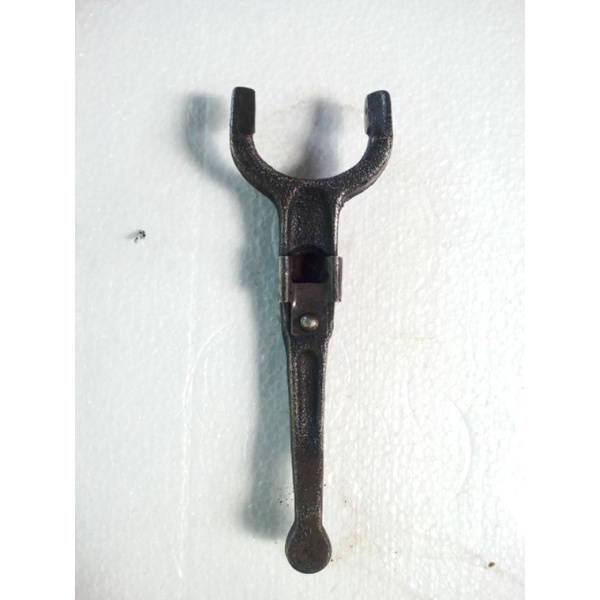 Jual garpu kopling plintengan dreg laker L300 solar | Shopee Indonesia