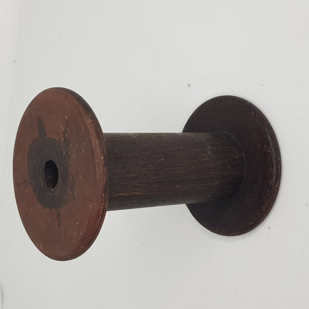 Jual Klos Kosong Kayu Plastik 2000 yard dan 6000 yard Untuk Gelasan ...