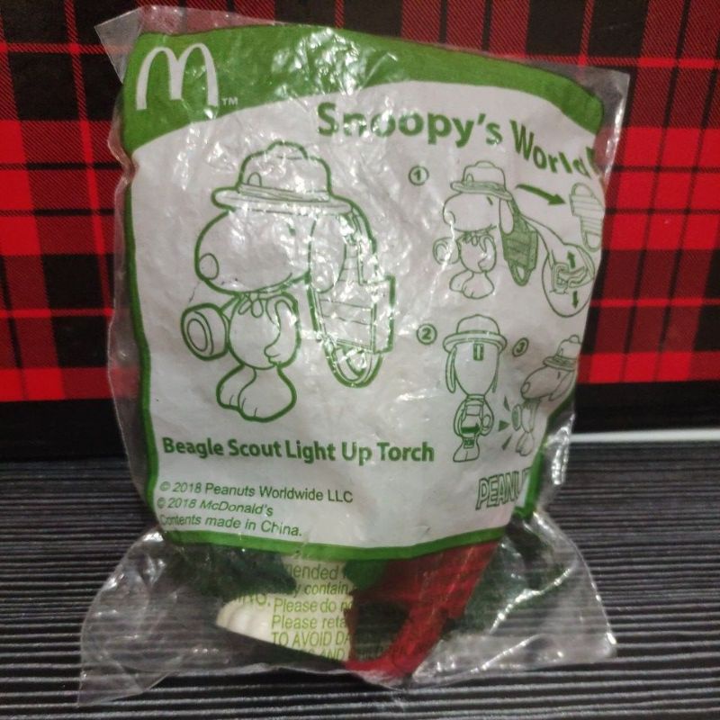 Jual Beagle Scout Light Up Torch - Snoopy World - The Peanuts - Happy ...