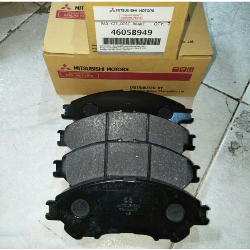 Jual BRAKE PAD KAMPAS REM DEPAN MITSUBISHI XPANDER | Shopee Indonesia