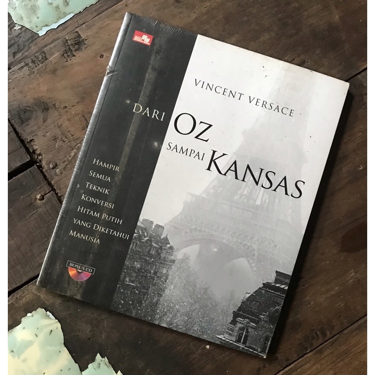 Jual BUKU ORIGINAL (VINCENT VERSACE - DARI OZ SAMPAI KANSAS HAMPIR ...