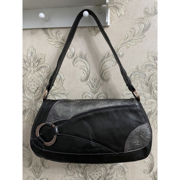 Jual PRELOVED VINCIS BENCH KULIT ASLI | Shopee Indonesia