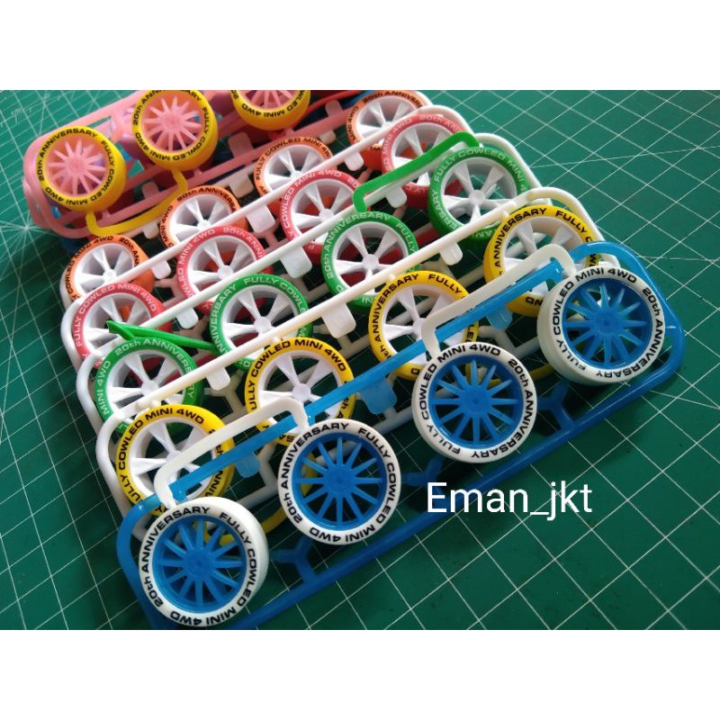 Jual BAN TAMIYA VELG MEDIUM + BAN HARD LETTERING 20TH ANNIV | Shopee ...